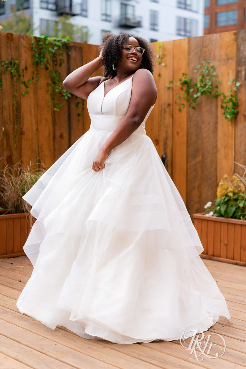 Plus Size Brides: Luxe Bridal | Minnesota Wedding Photography - RKH Images