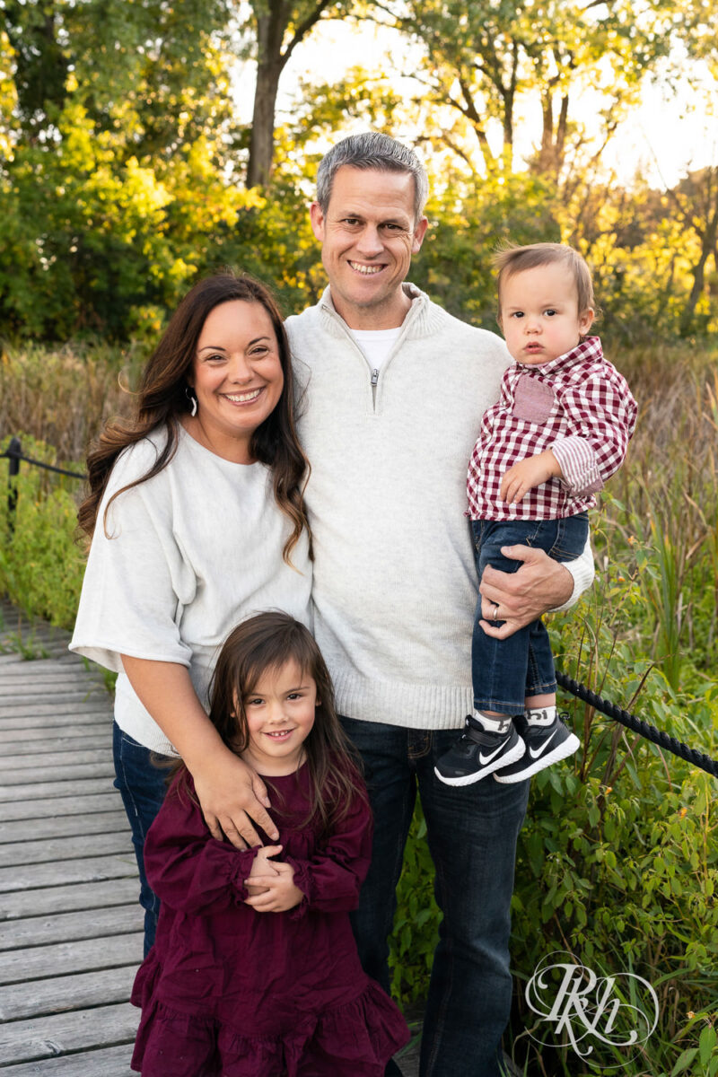 Wayzata Beach Family Photography: The Ratcliffs | Wayzata, Minnesota ...
