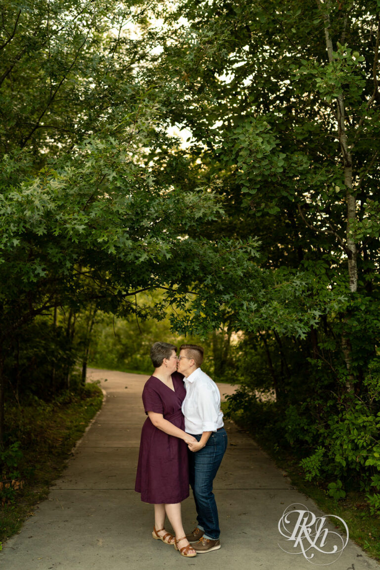 Larissa Loden Building Engagement Photography: Becky and Katie ...