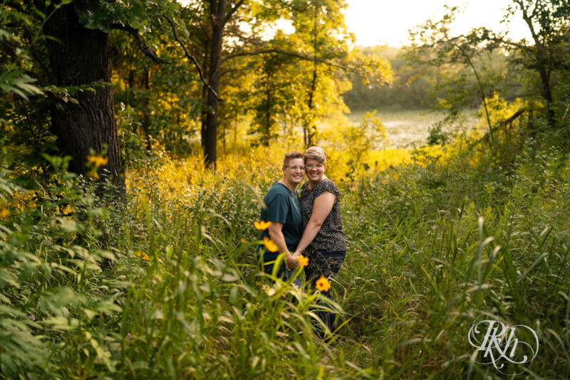 Larissa Loden Building Engagement Photography: Becky and Katie ...