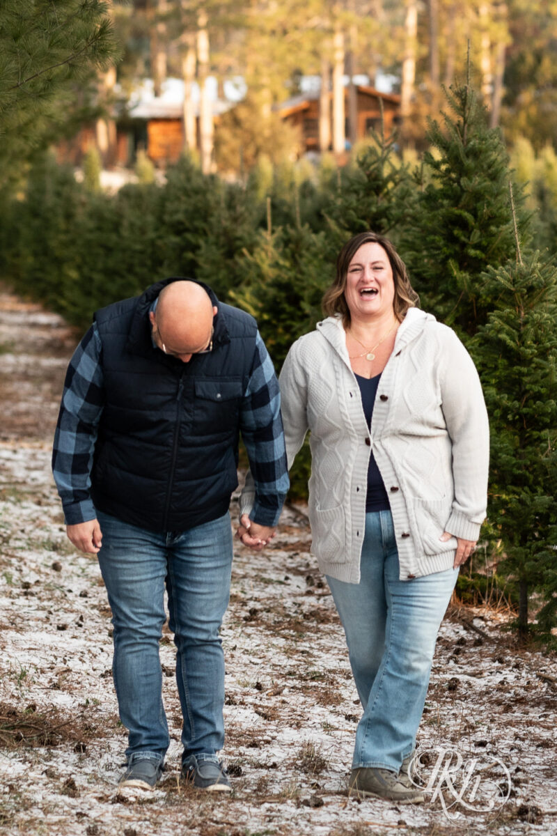 Anniversary Photography: Lisa and Brad | Hansen Tree Farm | Minnesota ...