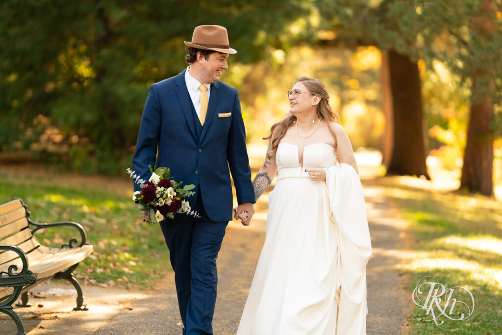 Como Zoo Wedding Photos: Brandia and John | Saint Paul Weddings - RKH ...