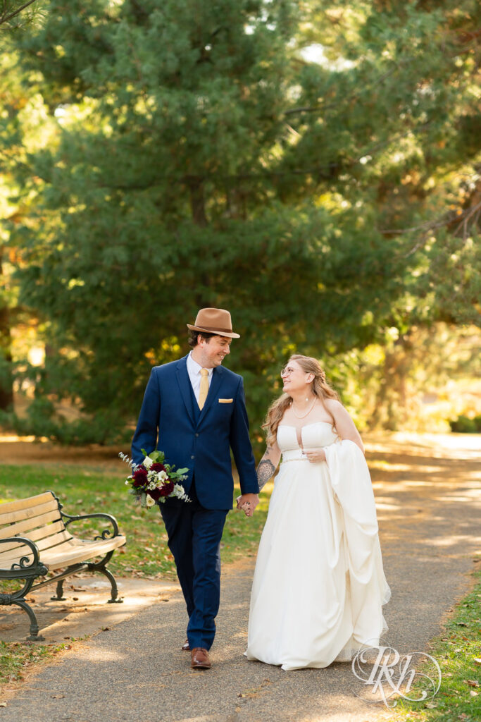 Como Zoo Wedding Photos: Brandia and John | Saint Paul Weddings - RKH ...