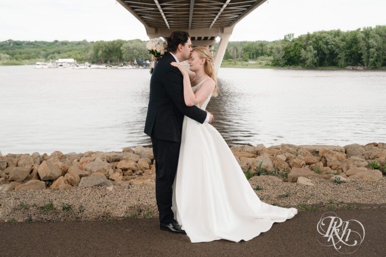 Confluence Hotel Wedding: Karissa and Ryan | Minnesota Photography ...