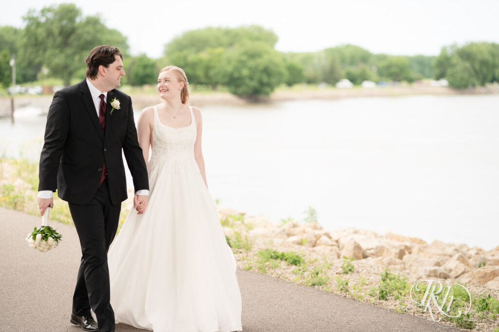 Confluence Hotel Wedding: Karissa and Ryan | Minnesota Photography ...
